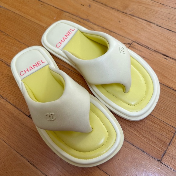 CHANEL | Shoes | Chanel Yellow Lambskin Padded Pool Thong Logo Mule ...
